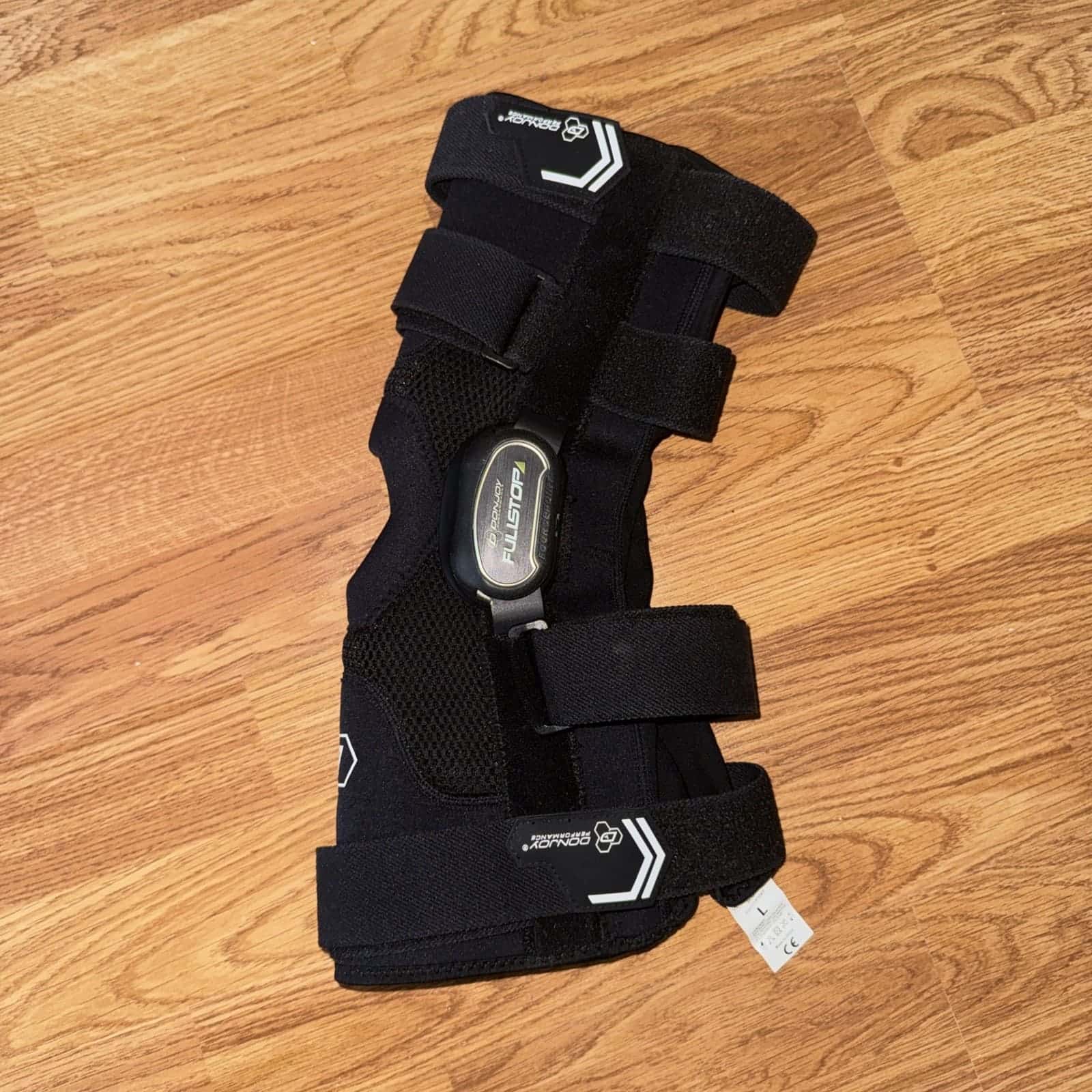 7 Best Ski Knee Braces for 2026 (Tested by Skiers)